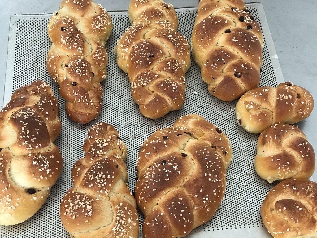 Hefefreier "Hefe"-Zopf - Bread Bull by Holger Türk